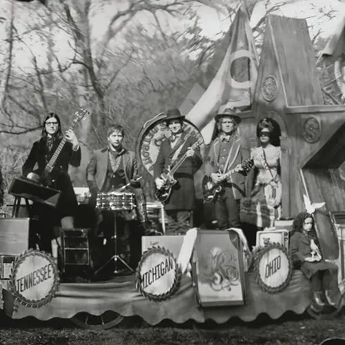 The Raconteurs - Consolers Of The Lonely