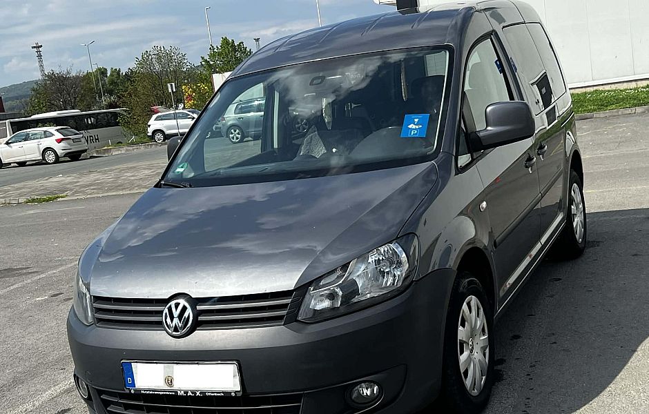 VW Caddy 1,6 TDI 2011 274.000km
