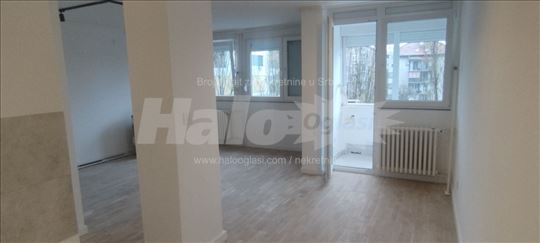 Liman 1, potpuno, LUKSUZNO, renoviran stan 61m²