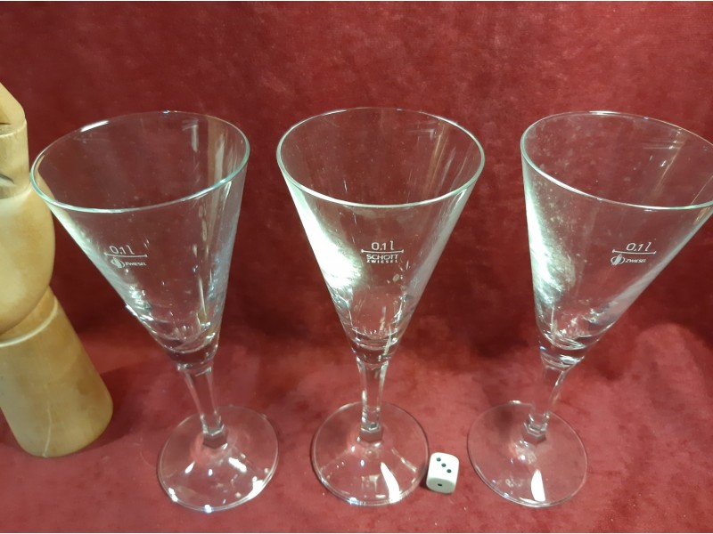 SCHOTT ZWIESEL TITAN KRISTAL ČAŠE LOT 3 KOM