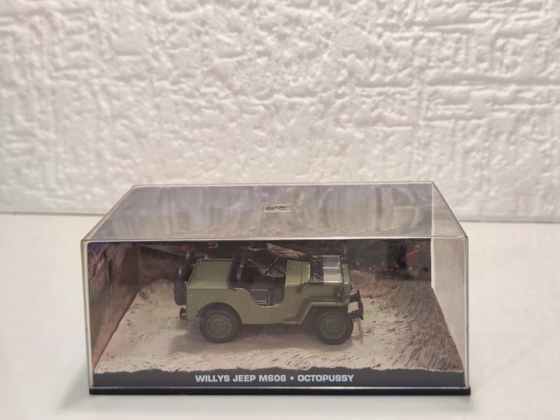 Ixo Altaya James Bond 007 Willys Jeep M606 1:43