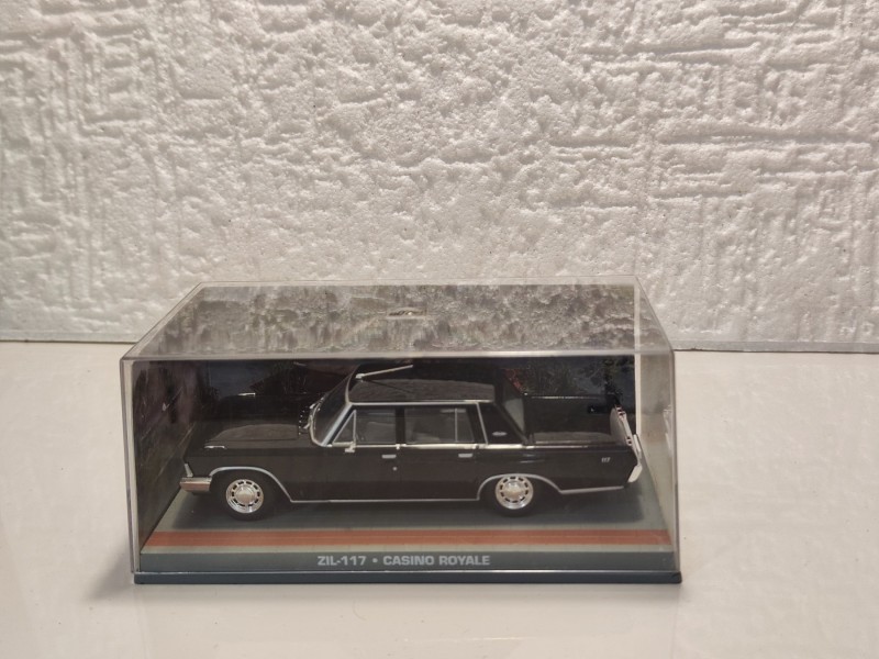 Ixo Altaya James Bond 007 Zil-117 Casino Royale 1:43