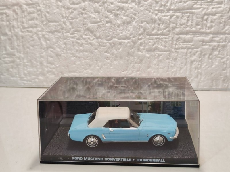 Ixo Altaya James Bond 007 Ford Mustang Convertible 1:43