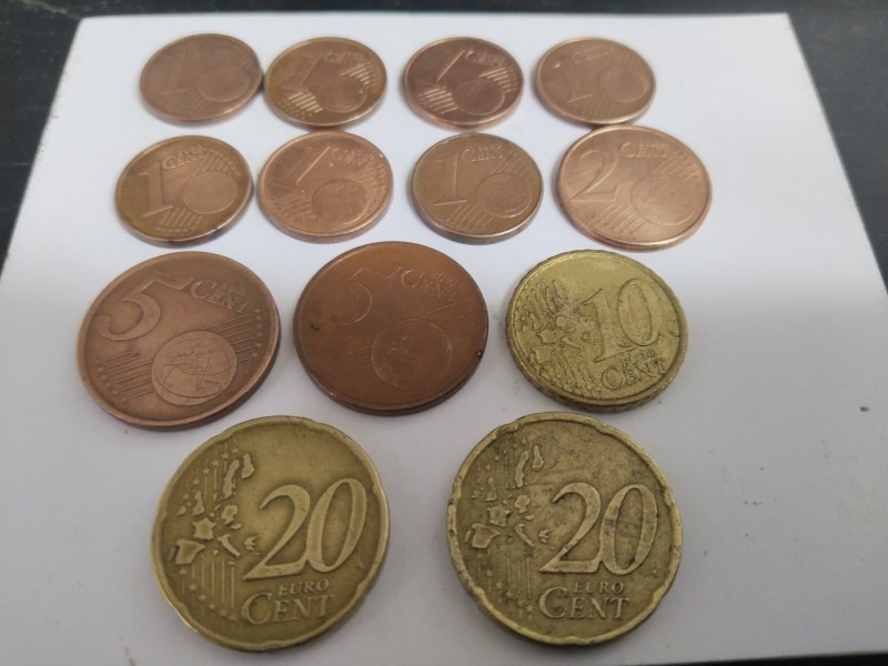 LOT EURO CENTI 69C