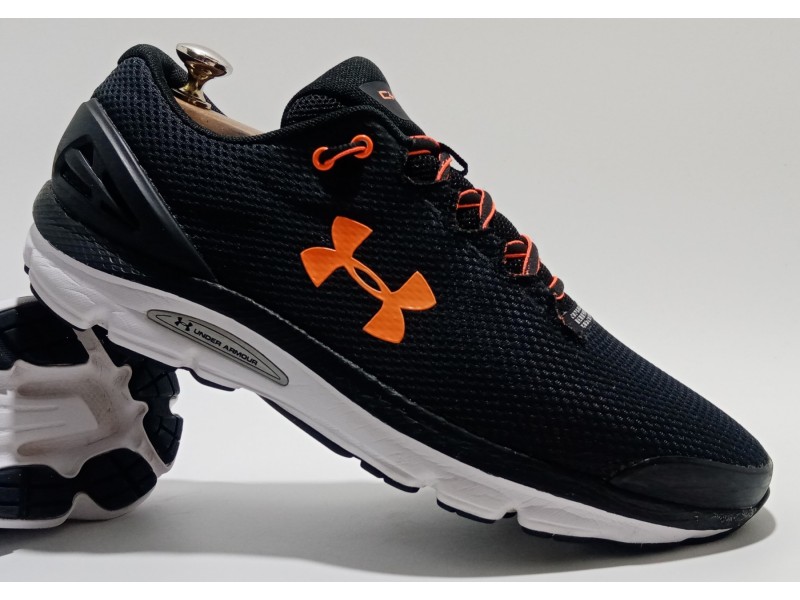 Under Armour Charged Gemini (EUR44,5-CM28,5) ⭐