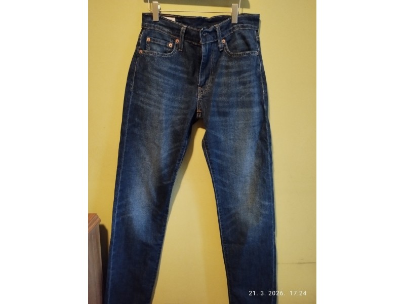 LEVI'S STRAUSS & CO 502 Nove Slim Tapered, W28L32