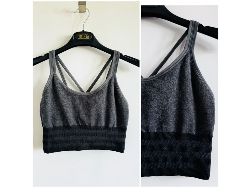 Adidas Primaknit top