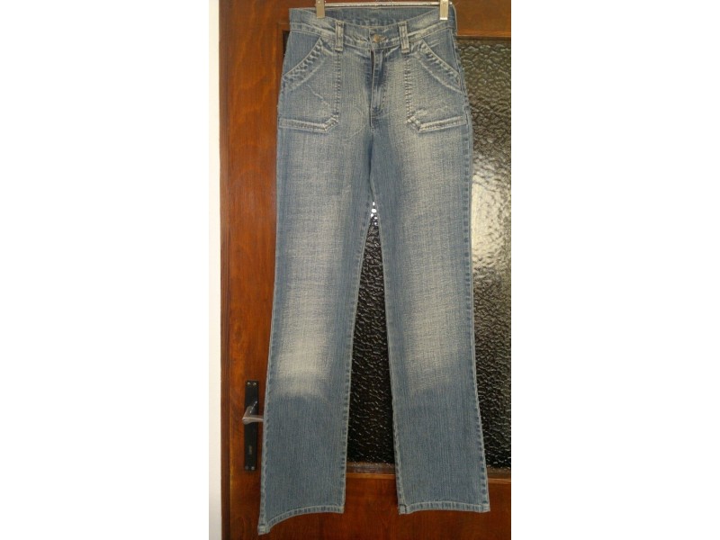 Farmerke ` Hit jeans` (nekorišćeno)