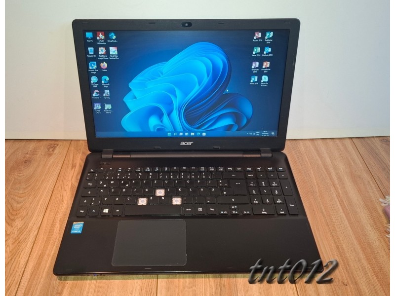 == ACER Extensa 2510= i3-4005U= 320Gb= 4Gb= 15,6 LED ==