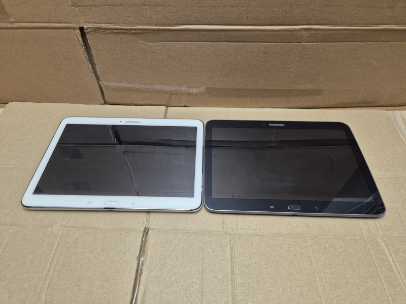 Samsung Tableti 2 komada Br 18