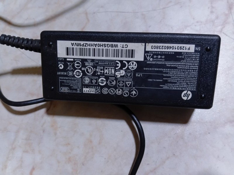 HP 18.5v3.5a PPP009H 65W