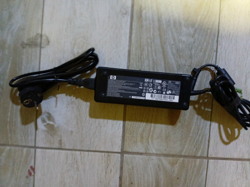 HP 18.5v6.5a PPP016H 120W