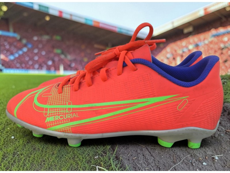 Nike Mercurial Vapor 14 Club dečije kopačke 36