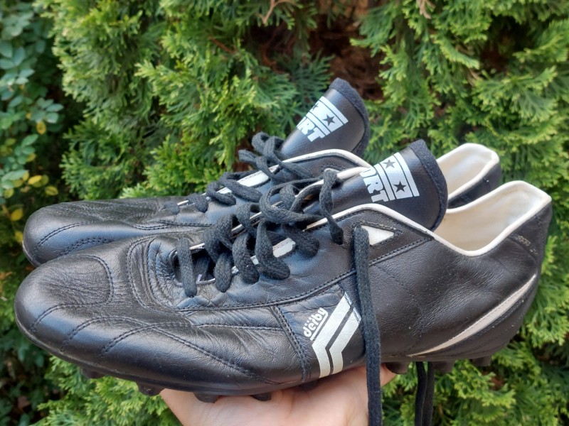 DERBI ,PUMA KOPACKE SPORT BEOGRA RARE! YUGOSLAVIA