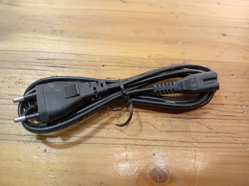 Osmica kabal nekorišćen oko 2m