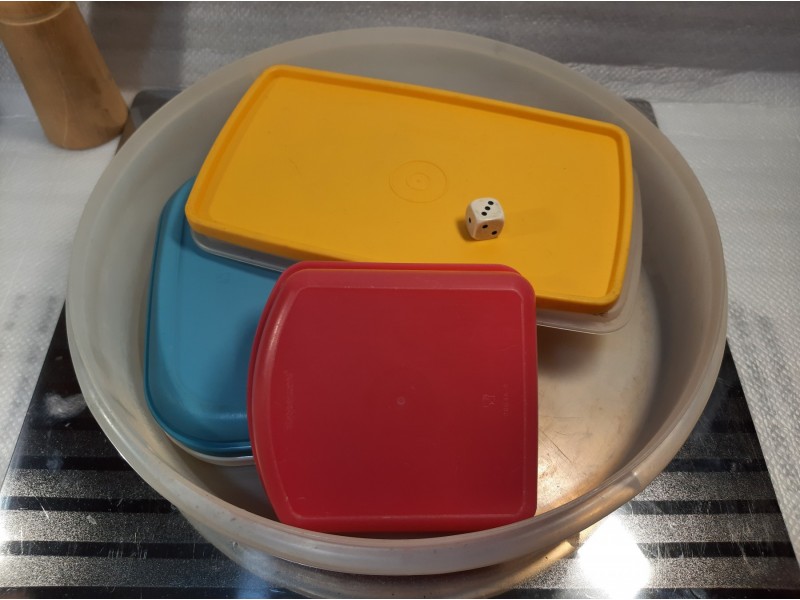 TUPPERWARE LOT DELOVA – ZA KOMPLETIRANJE