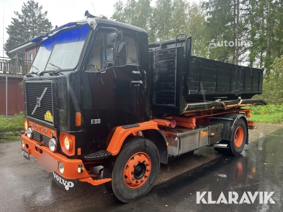 Prodaje se Volvo F88 kiper na aukciji
