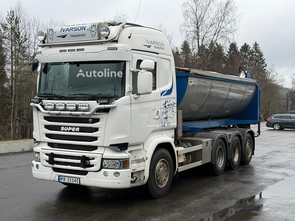 Prodaje se Scania R580 V8 8x4 Kombinert Sprider & Asfaltbil / Recodrive / EURO 6 kiper na aukciji