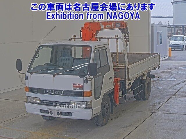 Isuzu ELF kamion s ravnom platformom < 3.5t
