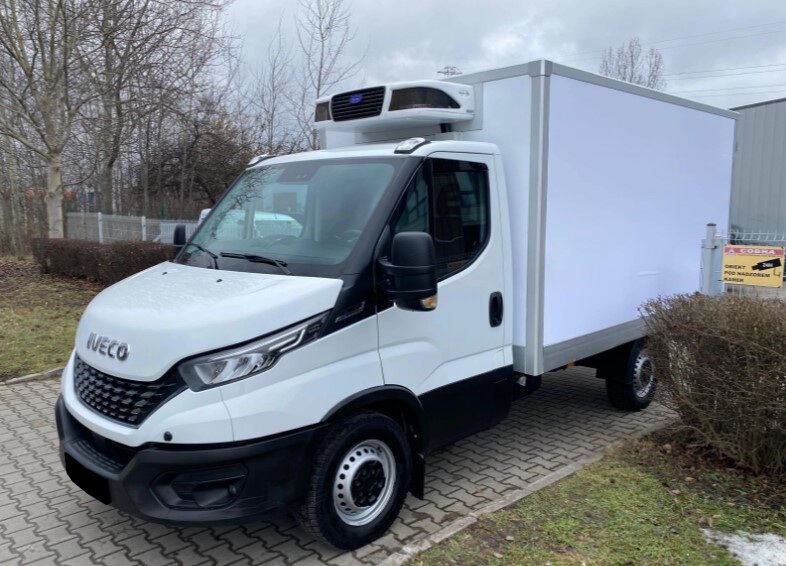 IVECO DAILY 35-140 refrigerated truck kamion hladnjača < 3.5t