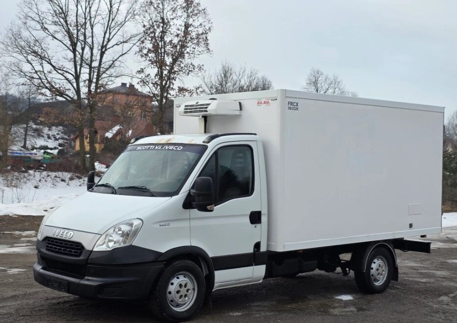 IVECO Daily 35S17 refrigerated truck kamion hladnjača < 3.5t