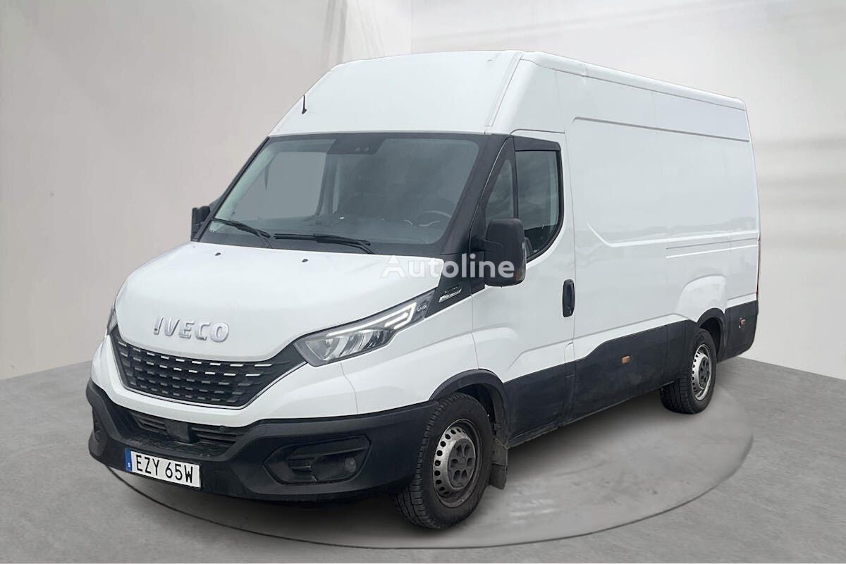Prodaje se IVECO Daily minibus furgon na aukciji