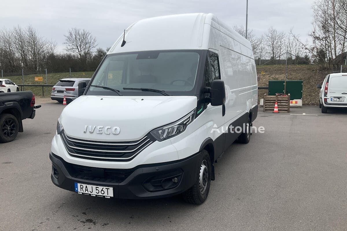 Prodaje se IVECO Daily minibus furgon na aukciji