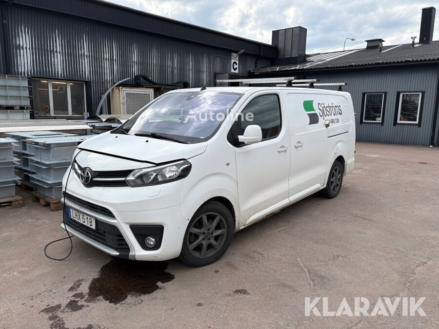 Prodaje se Toyota Proace minibus furgon na aukciji