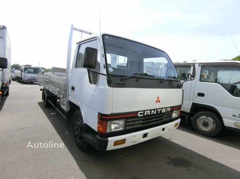 Mitsubishi CANTER kamion s ravnom platformom