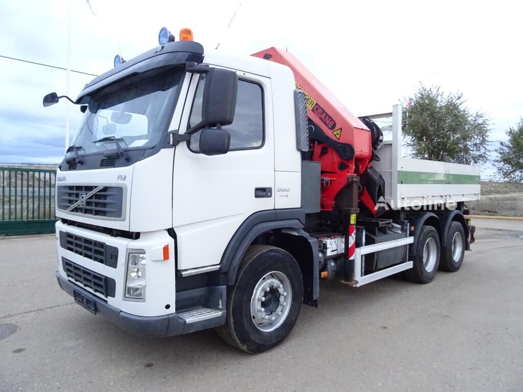 Volvo FM 360 kamion s ravnom platformom