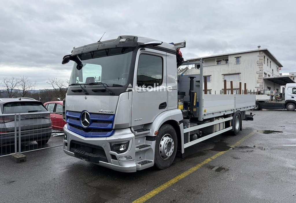 Mercedes-Benz Actros 602 1840 kamion s ravnom platformom