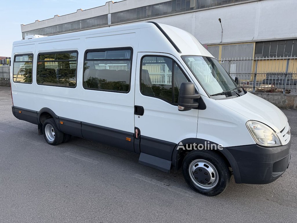IVECO daily putnički minibus