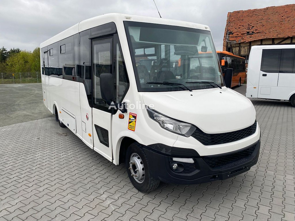 IVECO indcar putnički minibus