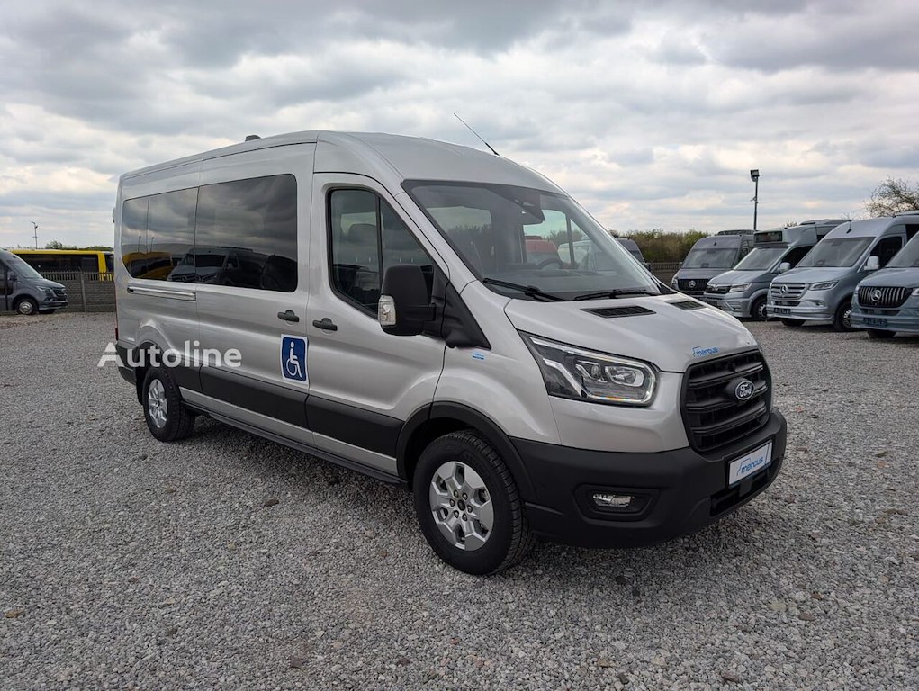 Novi Ford Transit putnički minibus