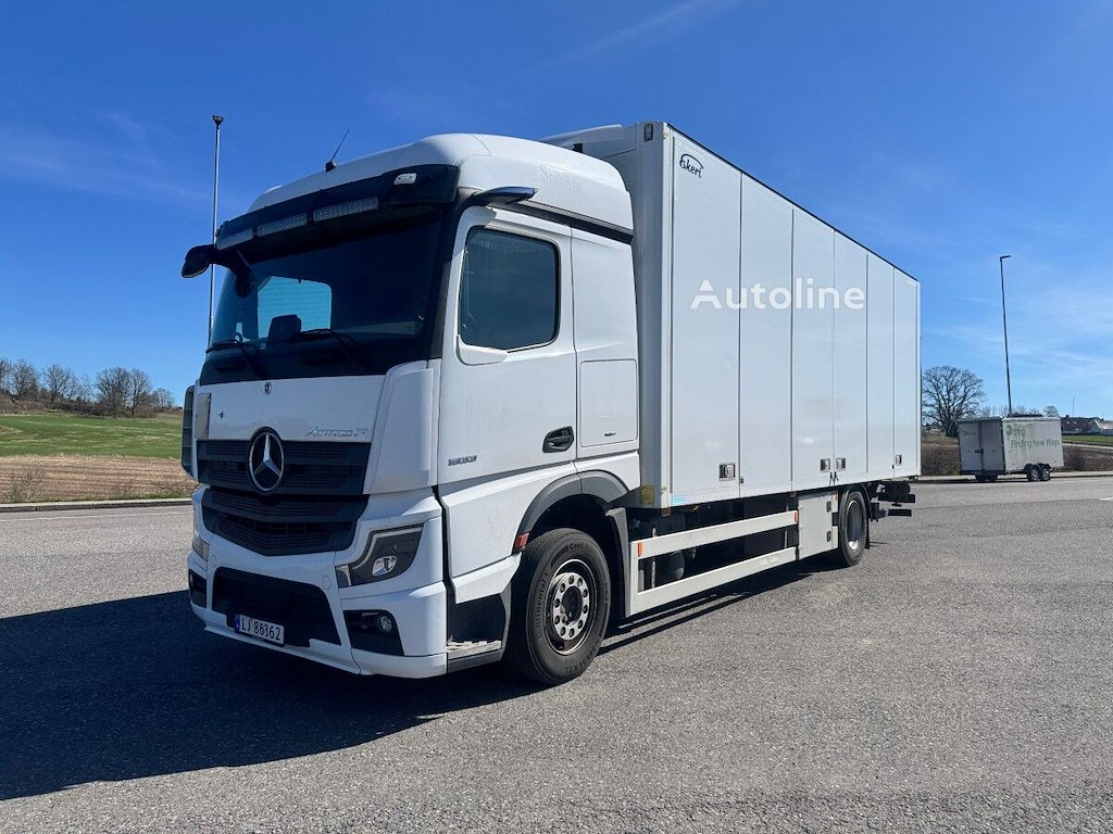 Prodaje se Mercedes-Benz Actros kamion furgon na aukciji