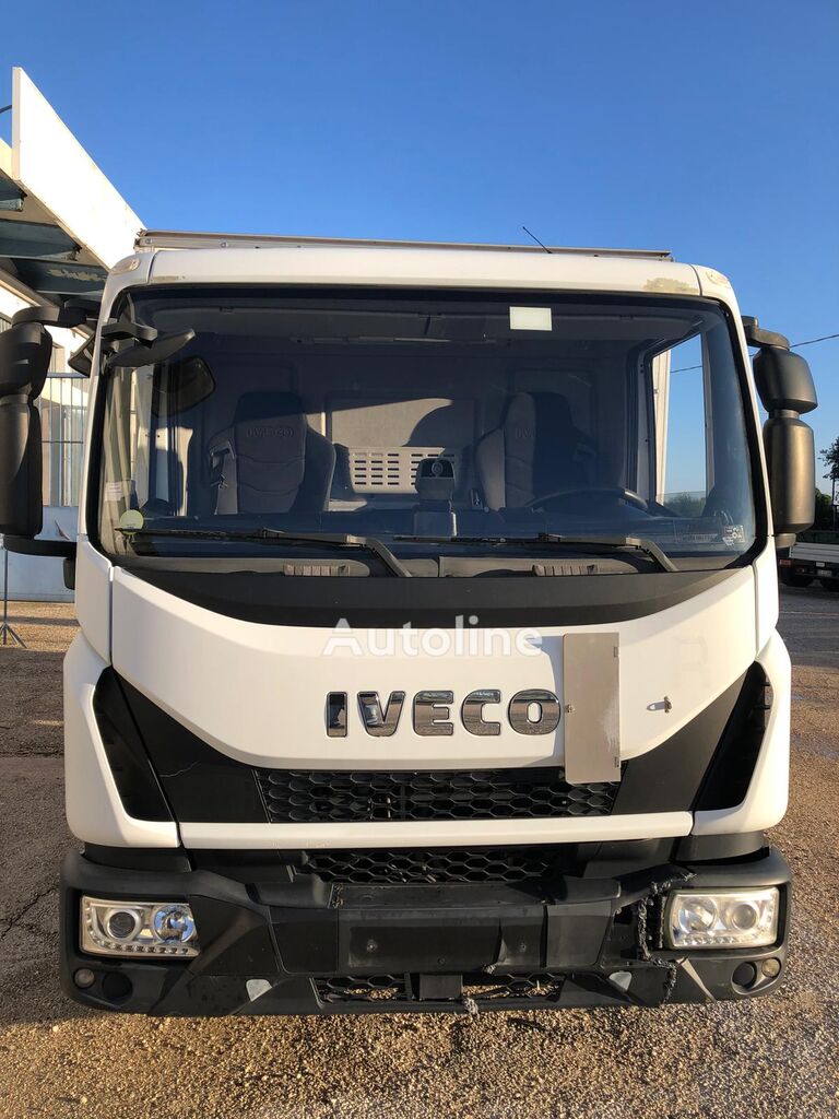 IVECO 100E22P kamion furgon