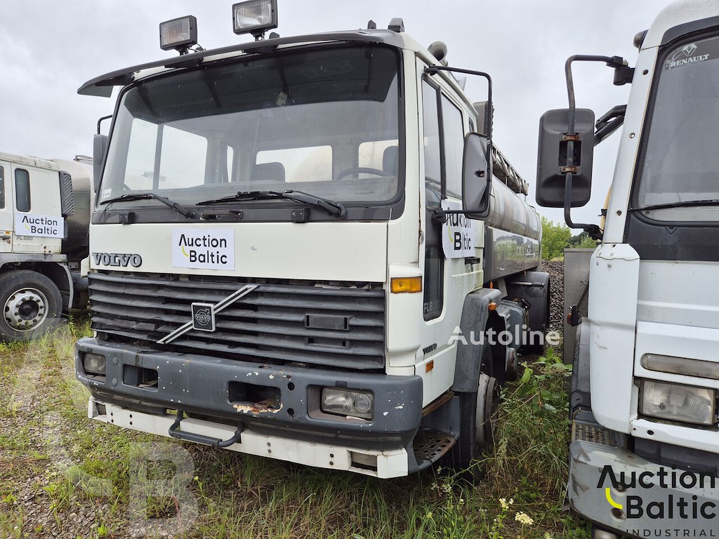 Prodaje se Volvo FL6 kamion šasija na aukciji