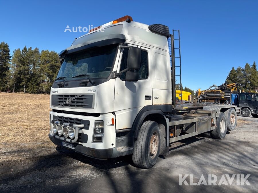 Prodaje se Volvo FM12 420 rol kiper sa kukom na aukciji