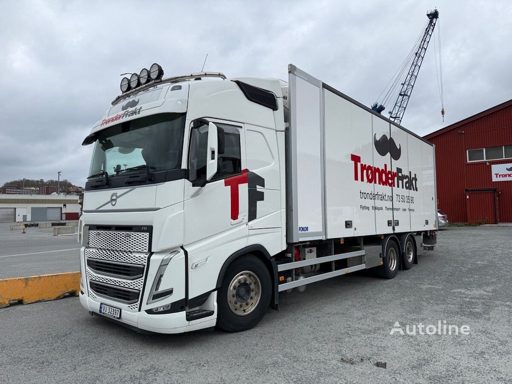 Prodaje se Volvo Volvo FH500 6x2 – skapbil m/sideåpning, lift og Thermo King aggr kamion hladnjače na aukciji