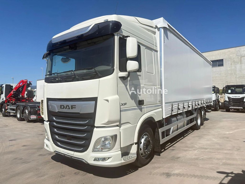 DAF XF 480 kamion sa klizna zavesa cerada
