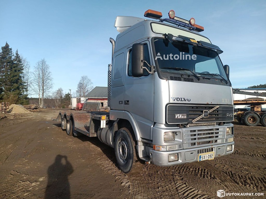 Prodaje se Volvo FH12, 2000, Machine transport truck, Leppävirta 0.1 l, Diesel, 1 autotransporter na aukciji