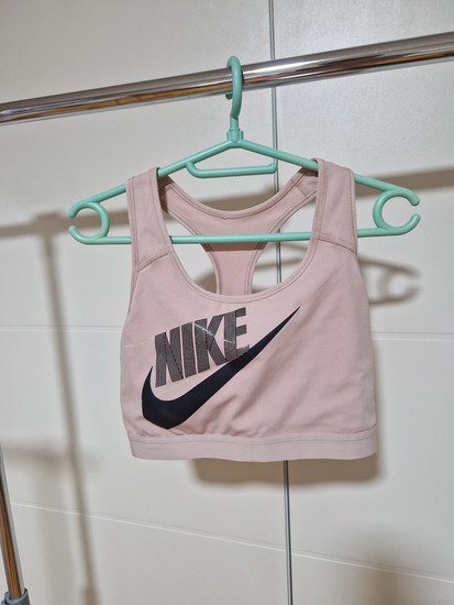 Nike original top za vežbanje nov