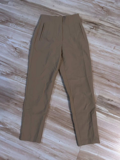 Zara pantalone