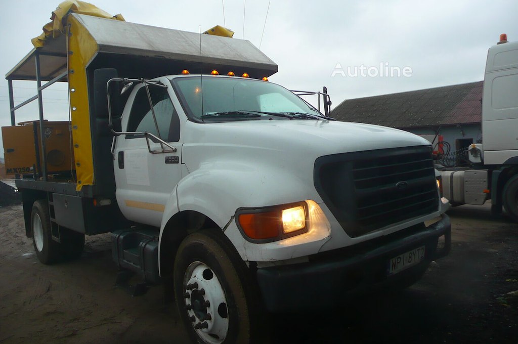 Ford F 650 kamion s ceradom