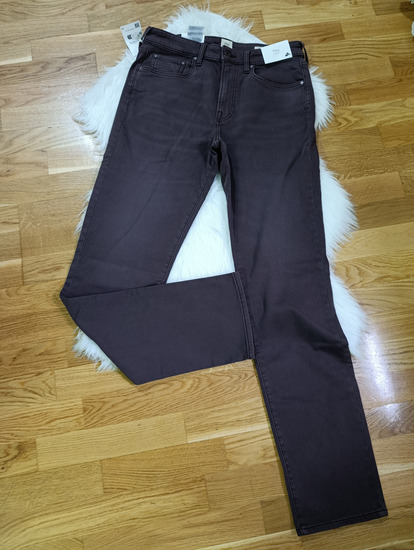 C&A nove pantalone L/XL