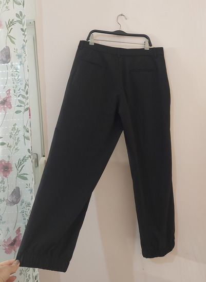 Zara pantalone