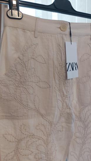 Zara vezene pantalone Novo snizeno