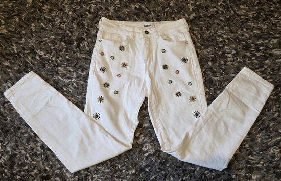 Desigual bele pantalone