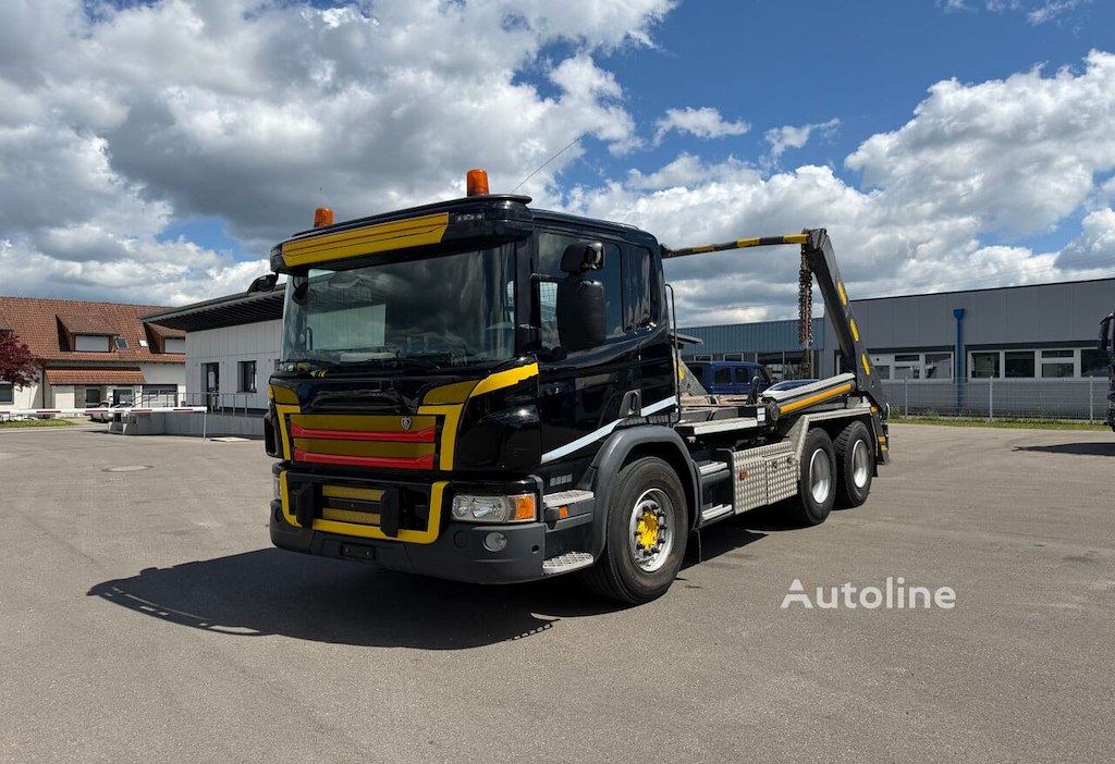 Scania 589 P410 kamion autopodizač kontejnera