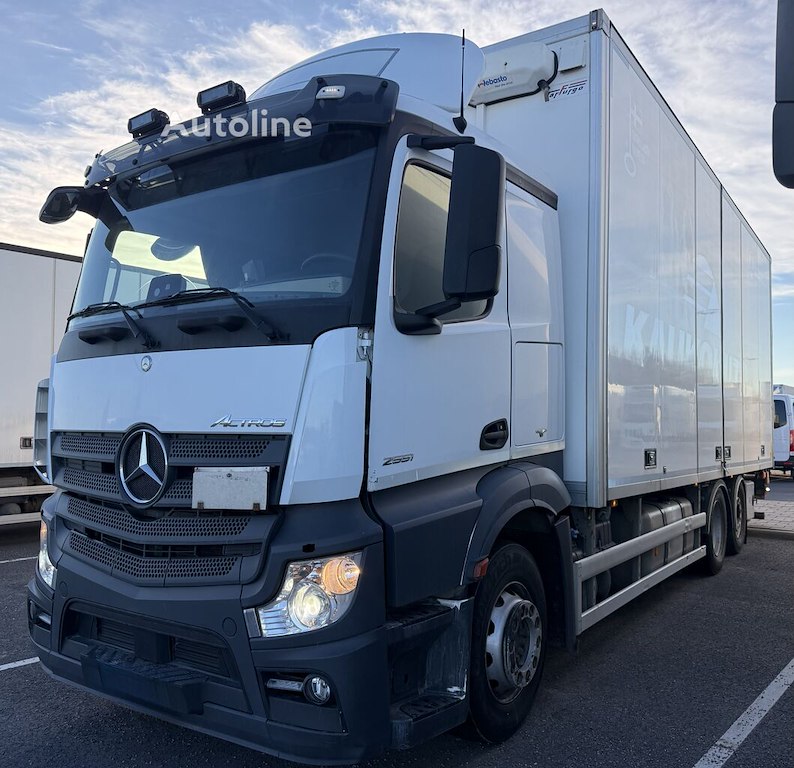 Mercedes-Benz Actros 2551L 620tkm. izotermni kamion